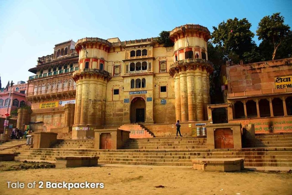 Ghats in Varanasi – Where Entire Cycle of Life and Death is Played | T2B