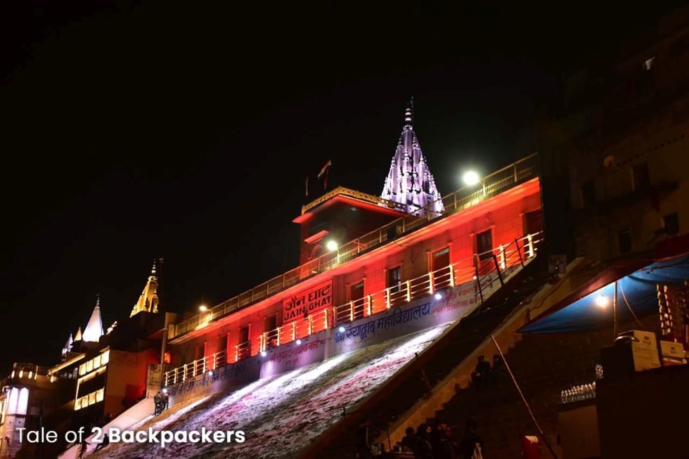 Ghats in Varanasi – Where Entire Cycle of Life and Death is Played | T2B